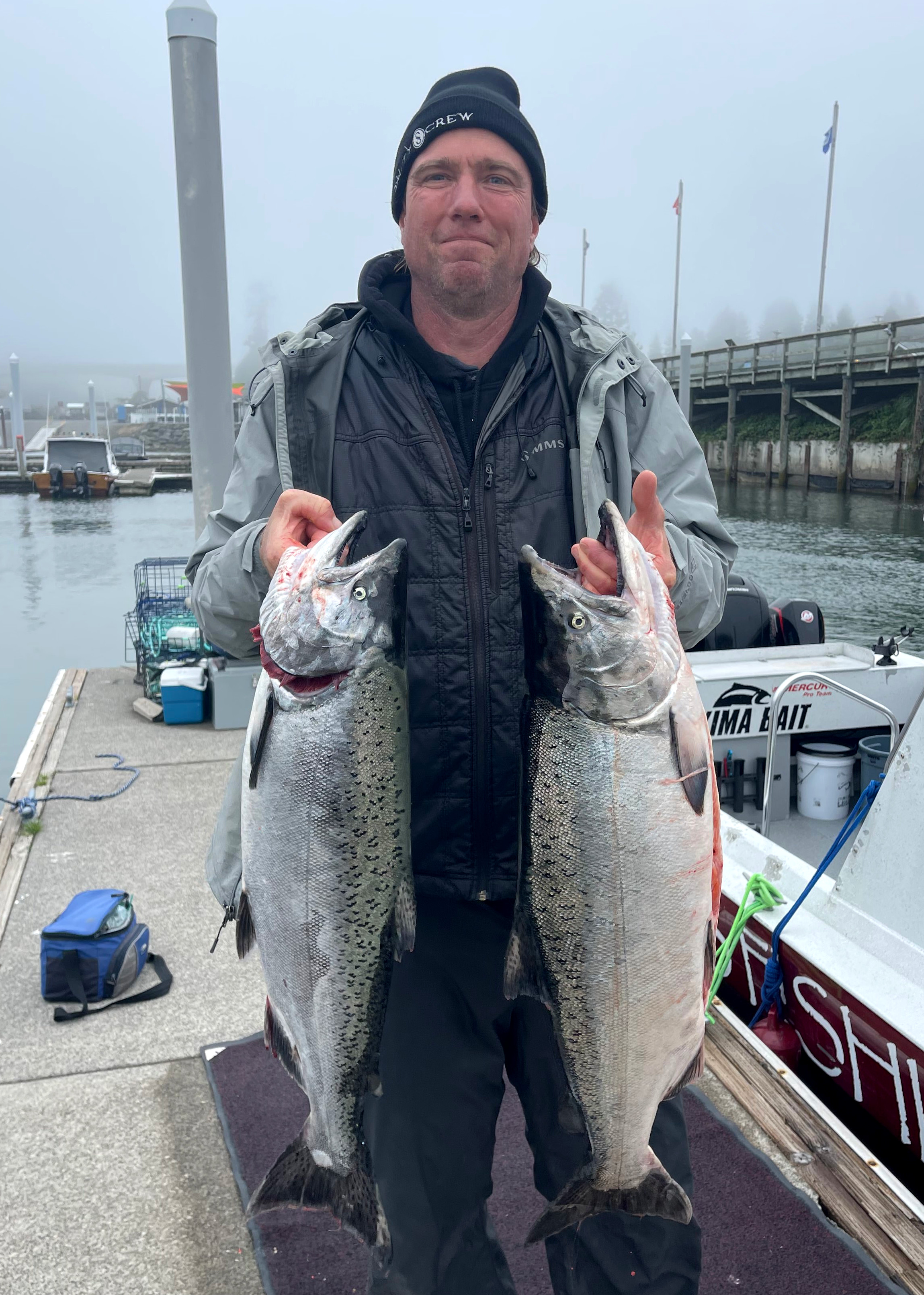 Chetco Estuary Filling Up with Kings | Fishing the North Coast with ...